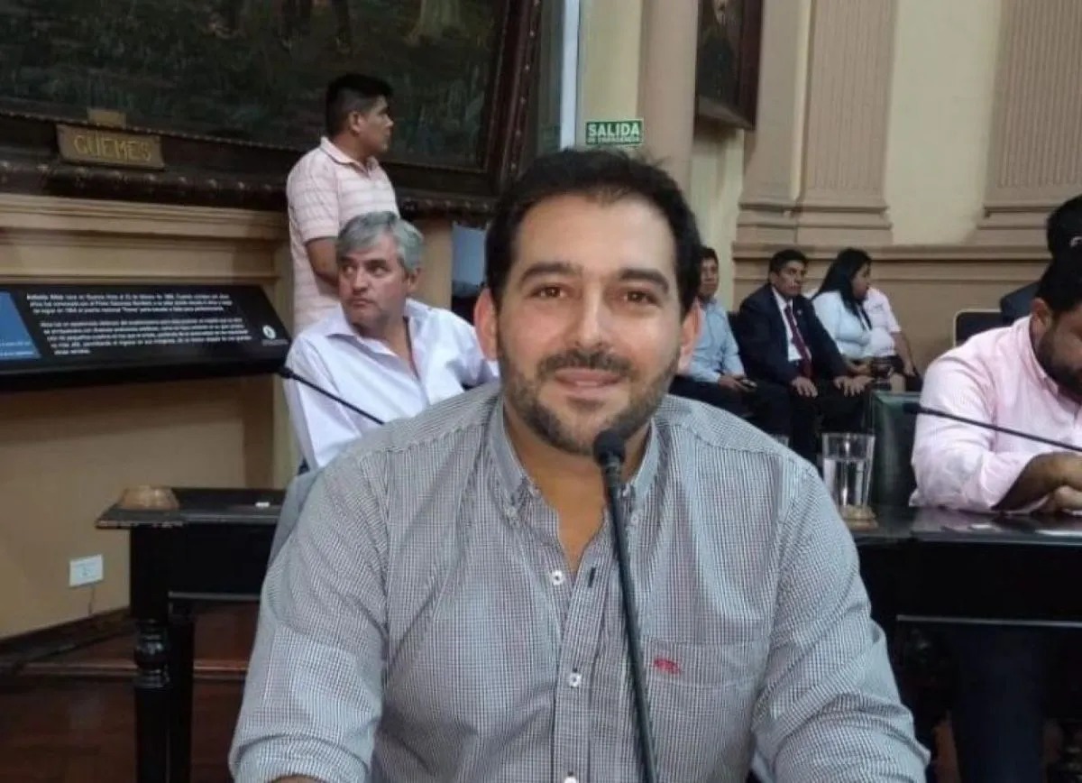 Albeza apuntó contra los libertarios por la falta de medicamentos ...