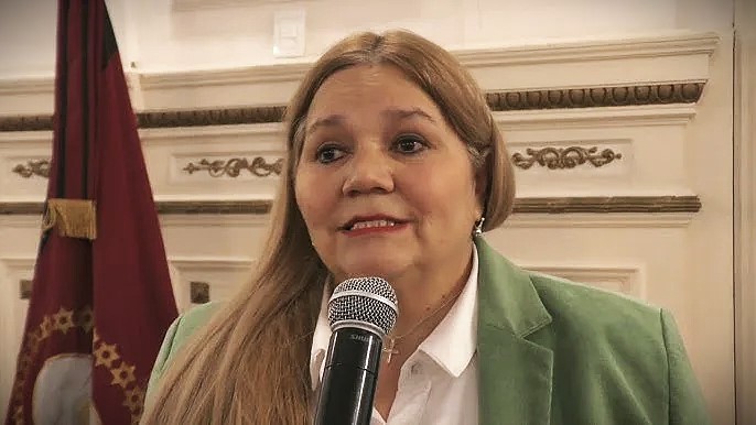 «Parecería una puesta en escena» | Nadie entiende la continuidad de Gladis Sánchez en el IPS ...